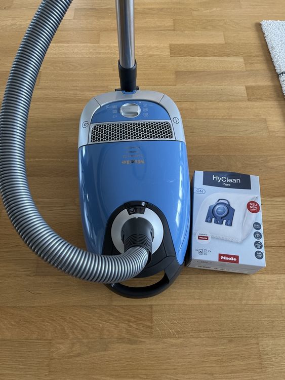 Miele Complete C2 Staubsauger (Gebraucht) in Luzern für CHF 60 – mit ...