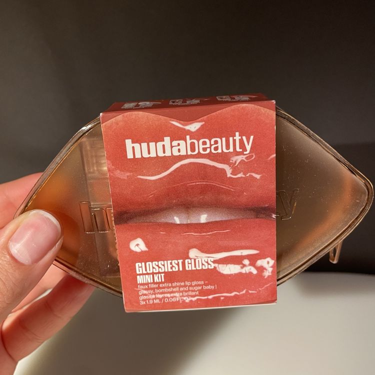 wie NEU: Huda Beauty Glossiest gloss mini lip kit | Kaufen auf Ricardo