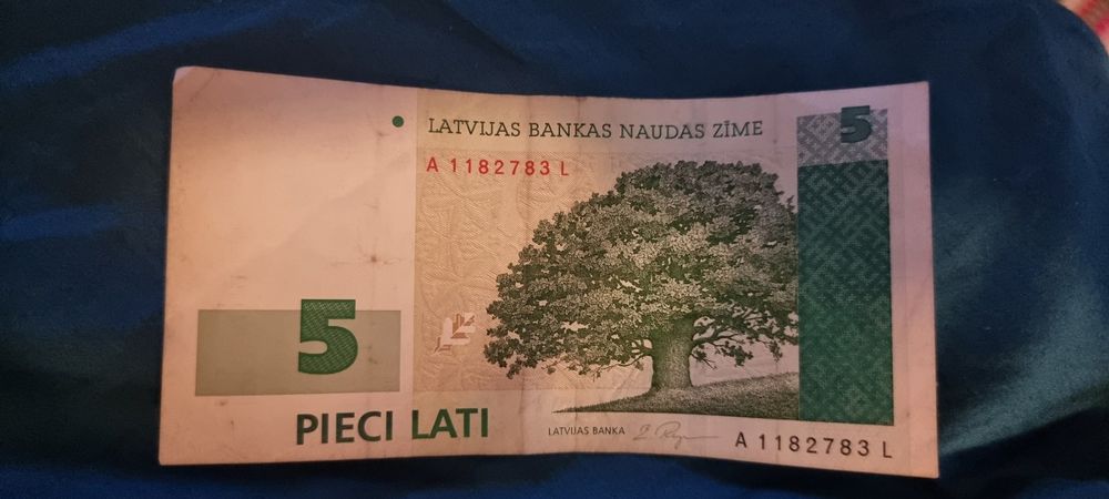 5 Pieci Lati Banknote (Gebraucht) in Seuzach für CHF 3.5 – mit ...