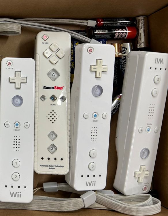 4x Nintendo Wii Remote Controller | Kaufen auf Ricardo