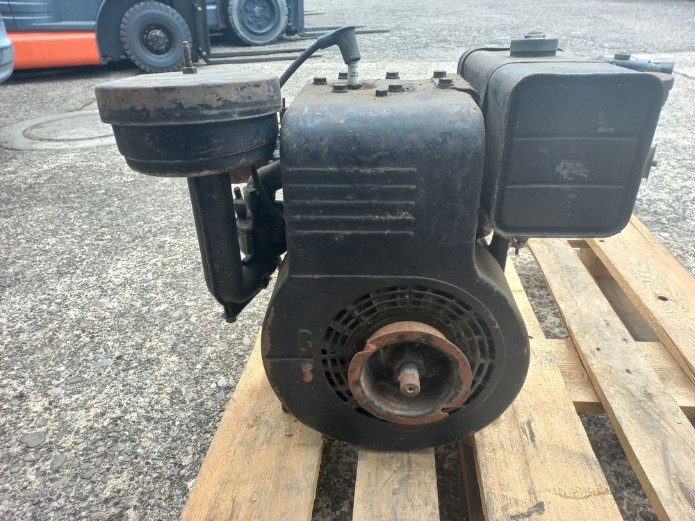 BASCO Motor Briggs + Stratton Benzinmotor Stationärmotor (Gebraucht) in ...