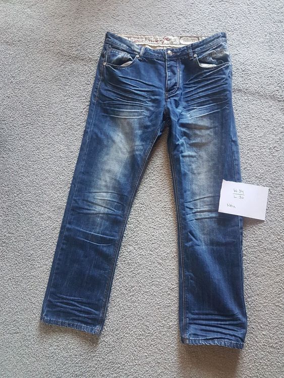 Jeans 34/30 (Neu (gemäss Beschreibung)) in Balterswil für CHF 25 – mit ...