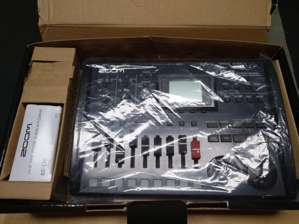 Zoom R8 Compact Multi-Track Digital Recorder! NP 230 Chf! (Gebraucht ...