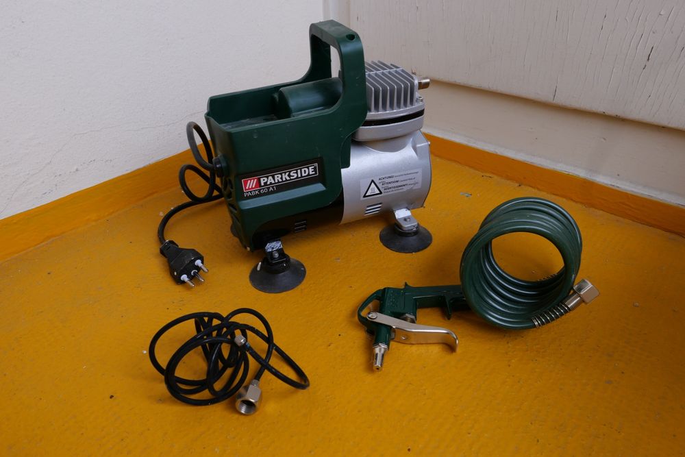 kompressor airbrush (Gebraucht) in Basel für CHF 50 – mit Lieferung auf ...