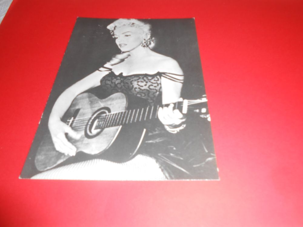 AK; Marylin Monroe (Gebraucht) in Bubikon für CHF 6 – mit Lieferung auf Ricardo kaufen
