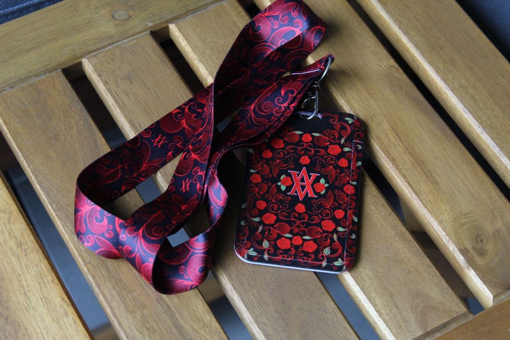 Vampire Academy Lanyard - Fairyloot (Neu und originalverpackt) in Bern ...