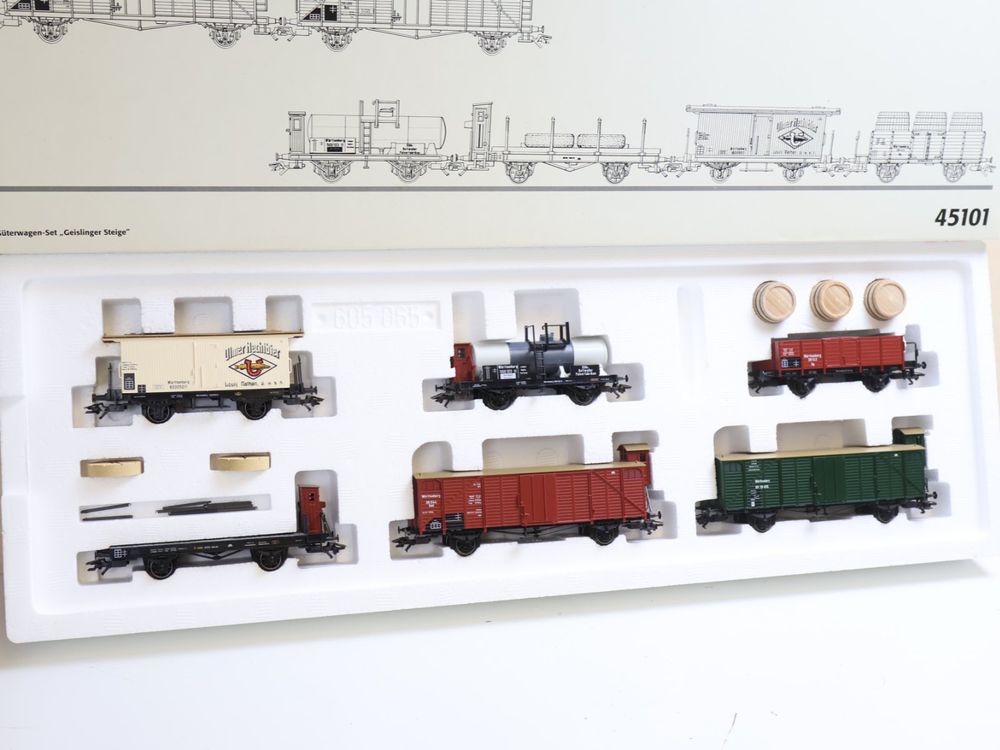 Märklin grosses Güterwagen Set 45101 - Neupreis: 223.- (Gebraucht) in ...