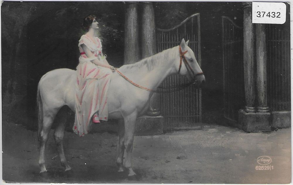 Junge Frau auf Pferd - coloriert | Kaufen auf Ricardo Junge Frau auf Pferd - coloriert | Kaufen auf Ricardo