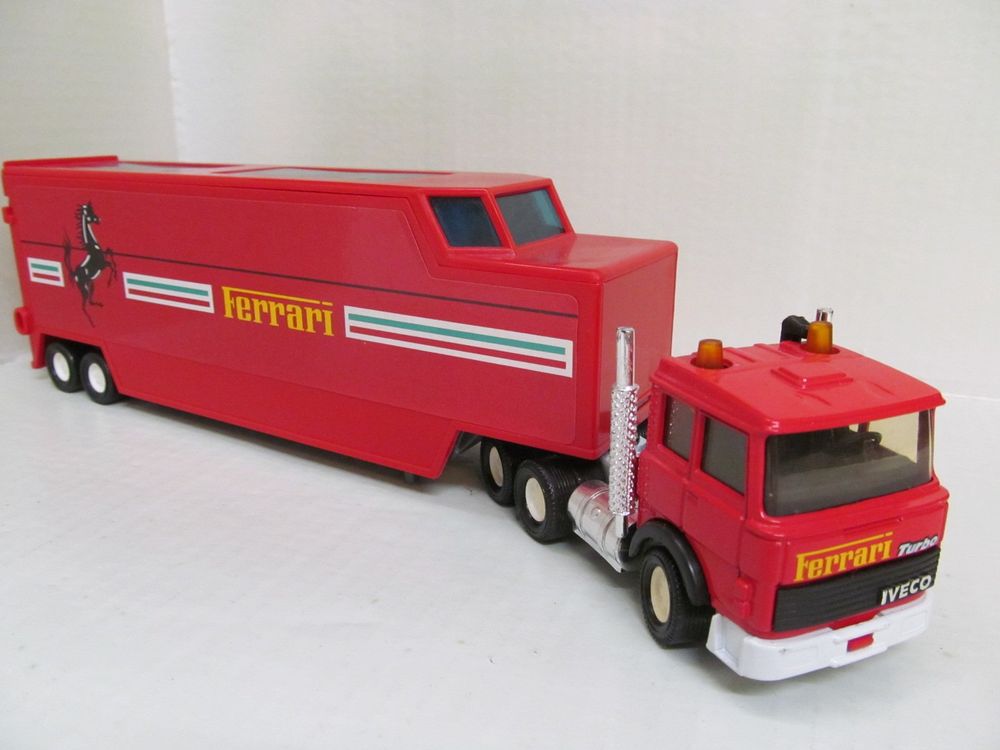 IVECO RENNTRANSPORTER FERRARI MATCHBOX CA. 1:50 | Kaufen auf Ricardo