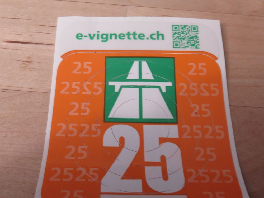 Autobahnvignette Schweiz 2025 (Neu und originalverpackt) in Basel für CHF 34 – mit Lieferung auf ...