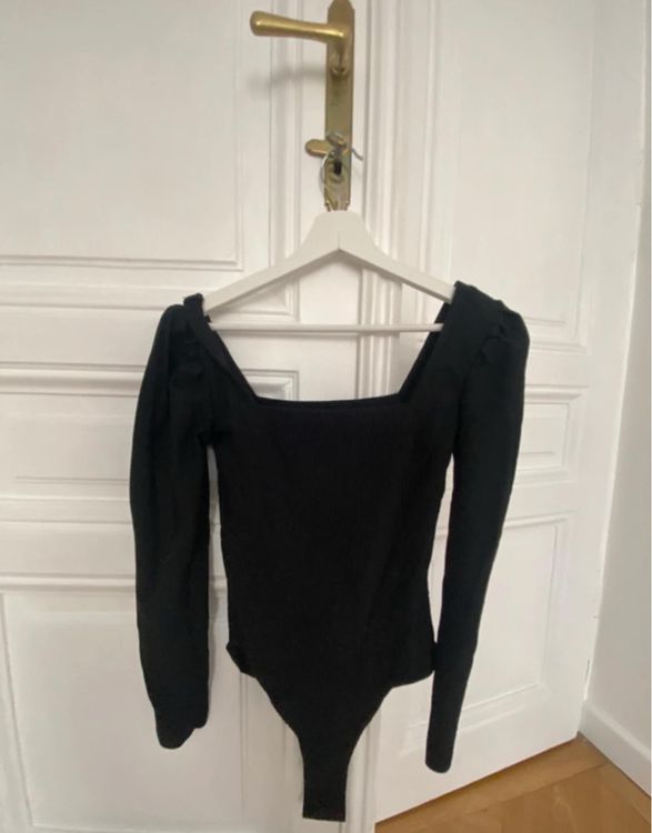 Schwarzer Body mit Puffärmeln, Grösse XS, perfekt für Party! (Gebraucht ...