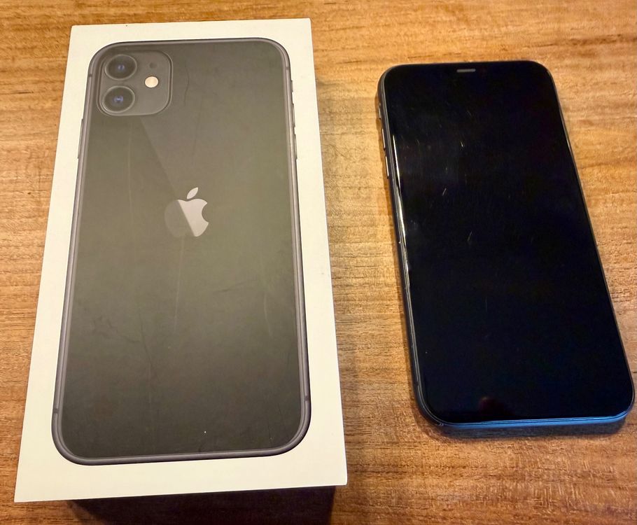 Apple iPhone 11 - 256GB - schwarz - guter Zustand (Gebraucht) in Uster für CHF 60 – nur Abholung ...