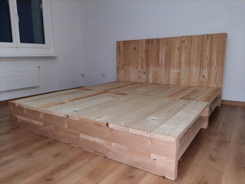 Paletten Bett 180x200