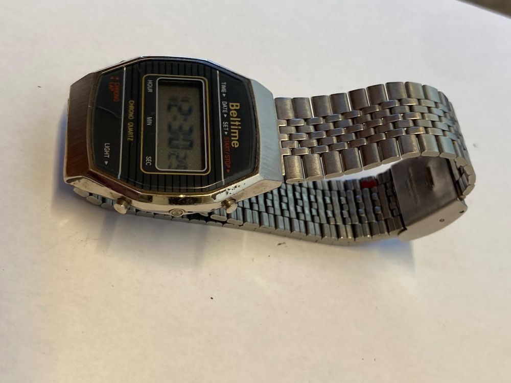 Beltime lcd Quartz uhr (Gebraucht) in Glattbrugg für CHF 40 – mit ...