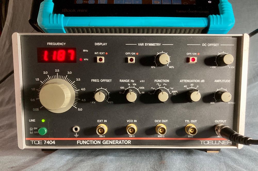Funktionsgenerator Toellner 7404 (Gebraucht) in für CHF 80 – mit ...