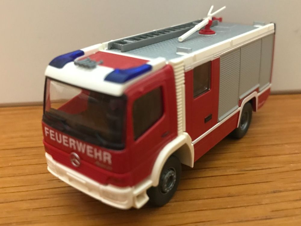 Wiking Mercedes LKW Feuerwehr (Gebraucht) in Luzern für CHF 10 – mit ...