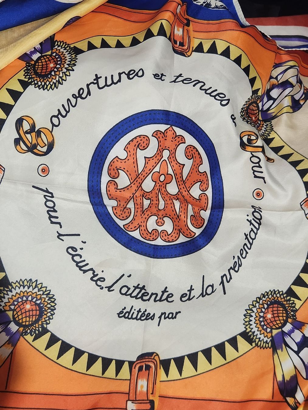Foulard en soie 100% vintage - motif chevaux coloré - (Gebraucht) in ...