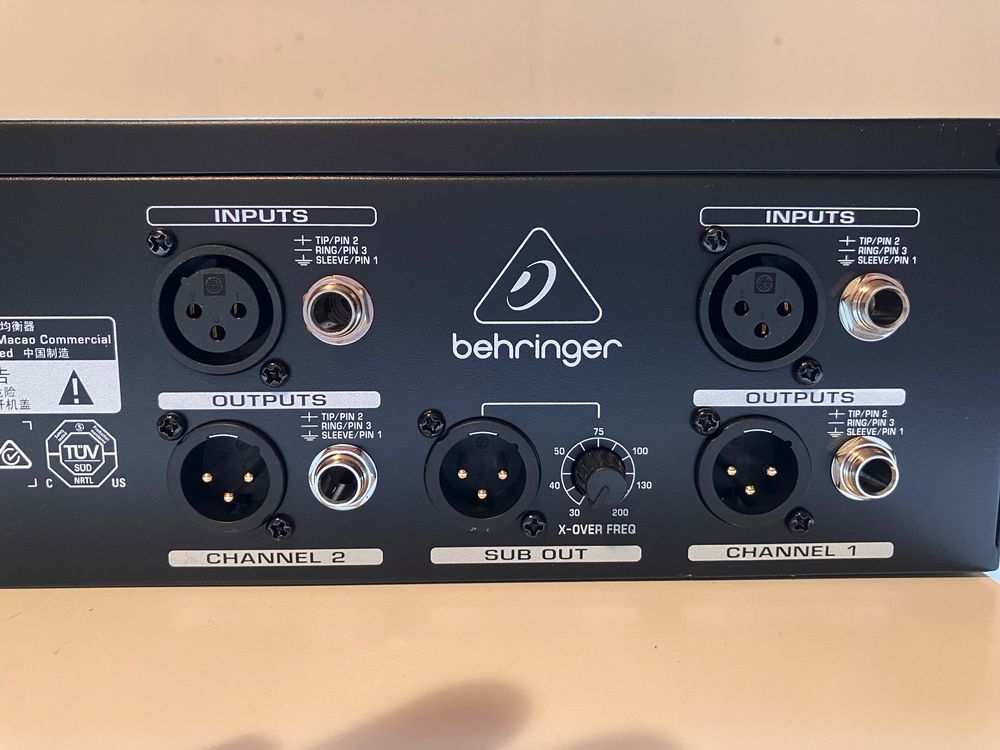 Behringer equalizer (Neu (gemäss Beschreibung)) in Courtételle für CHF ...
