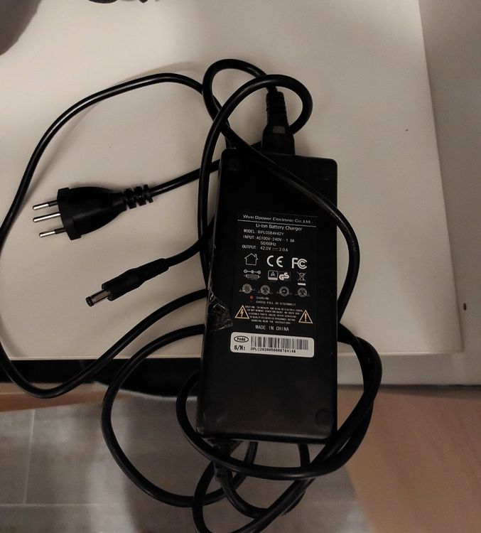 Carica batterie e-BIKE (Gebraucht) in Untervaz für CHF 15 – mit Lieferung auf Ricardo kaufen