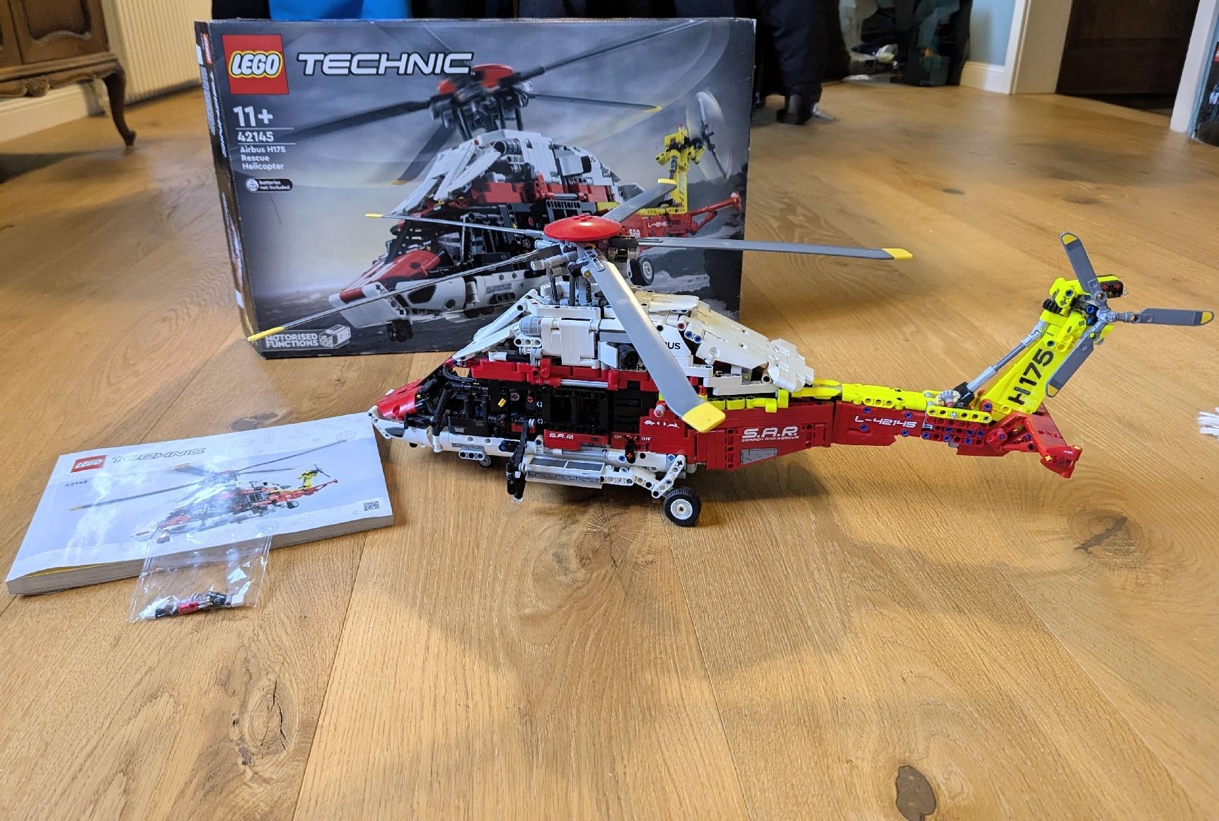 LEGO Technic Airbus H175 Rettungshelikopter - Komplett! 4214 (Gebraucht ...
