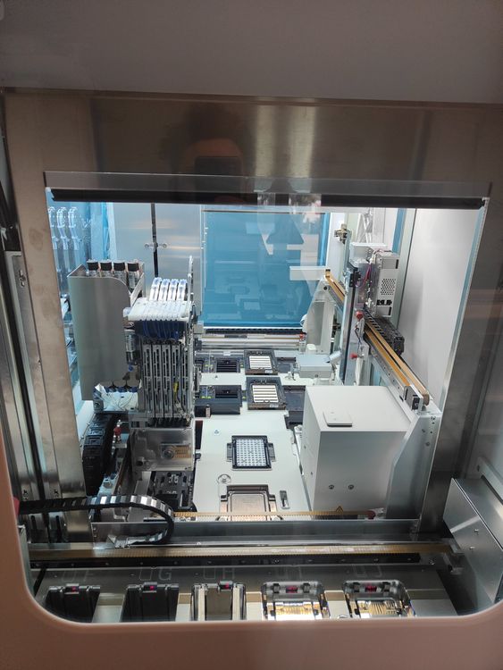 NOTVERKAUF 2j. Roche Cobas 6800 Labor Gerät NP 420'000.- CHF (Neu ...