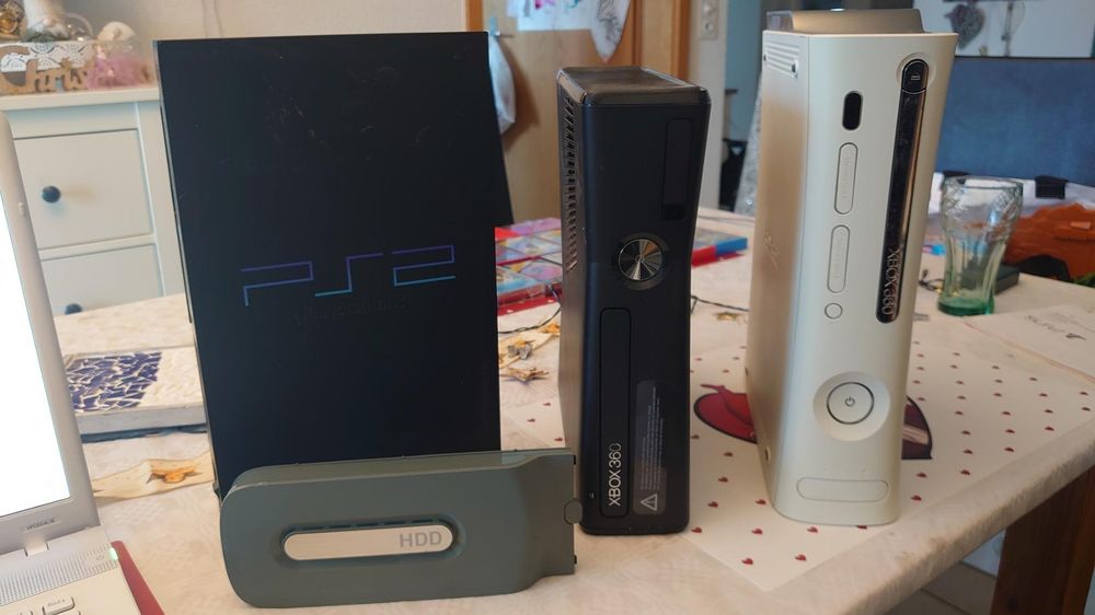 XBOX 360 + PS2 (Gebraucht) in Pfeffikon LU für CHF 144 – nur Abholung ...