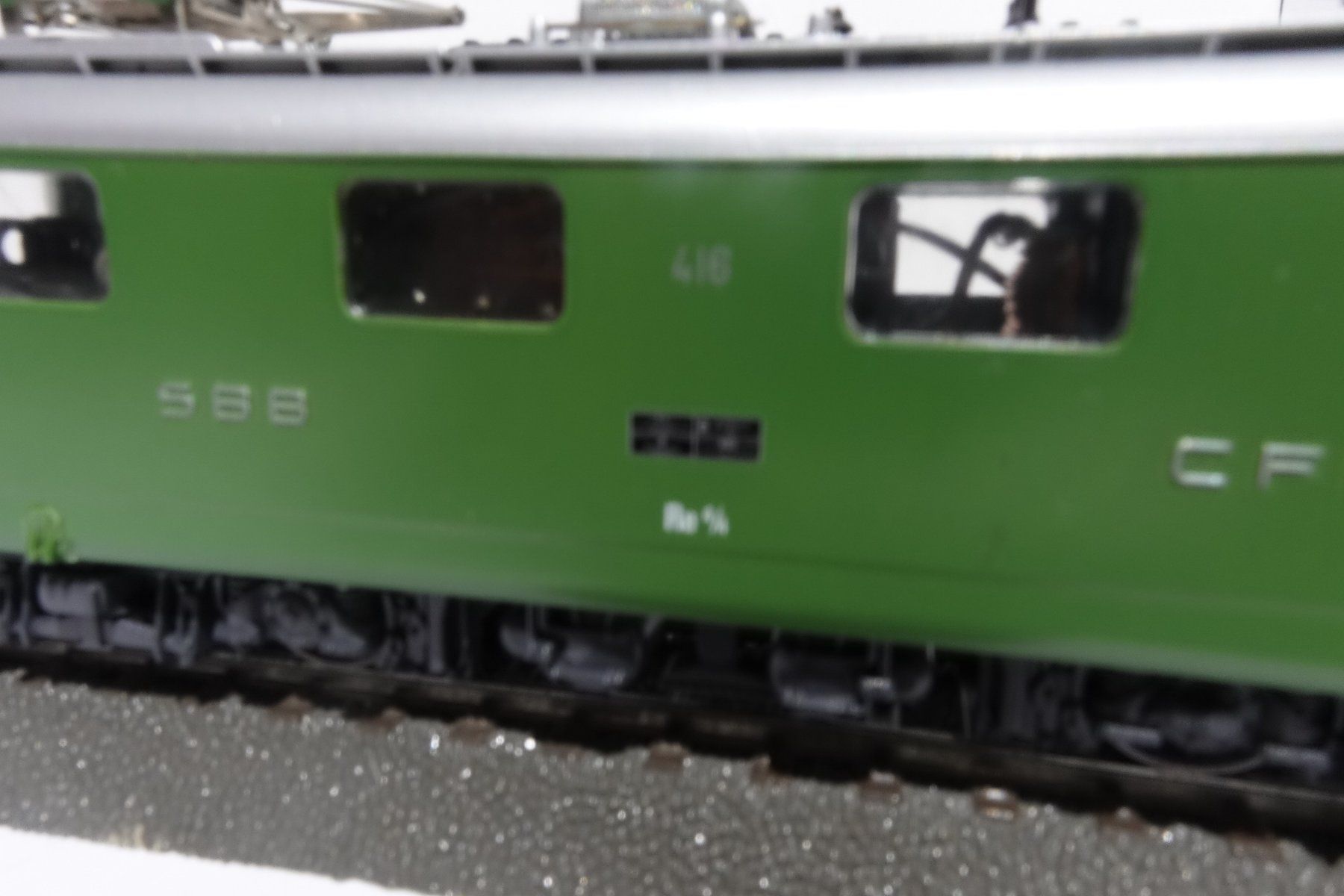 HAG Re 4/4, hellgrün (Gebraucht) in Kloten für CHF 30 – nur Abholung ...