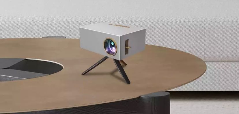 Leistungsstarker Mini Beamer | Kaufen auf Ricardo