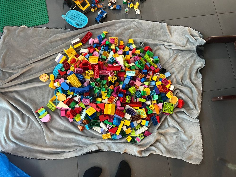 Grosses Lego Konvolut, viele Steine, Figuren (Gebraucht) in Inwil für ...