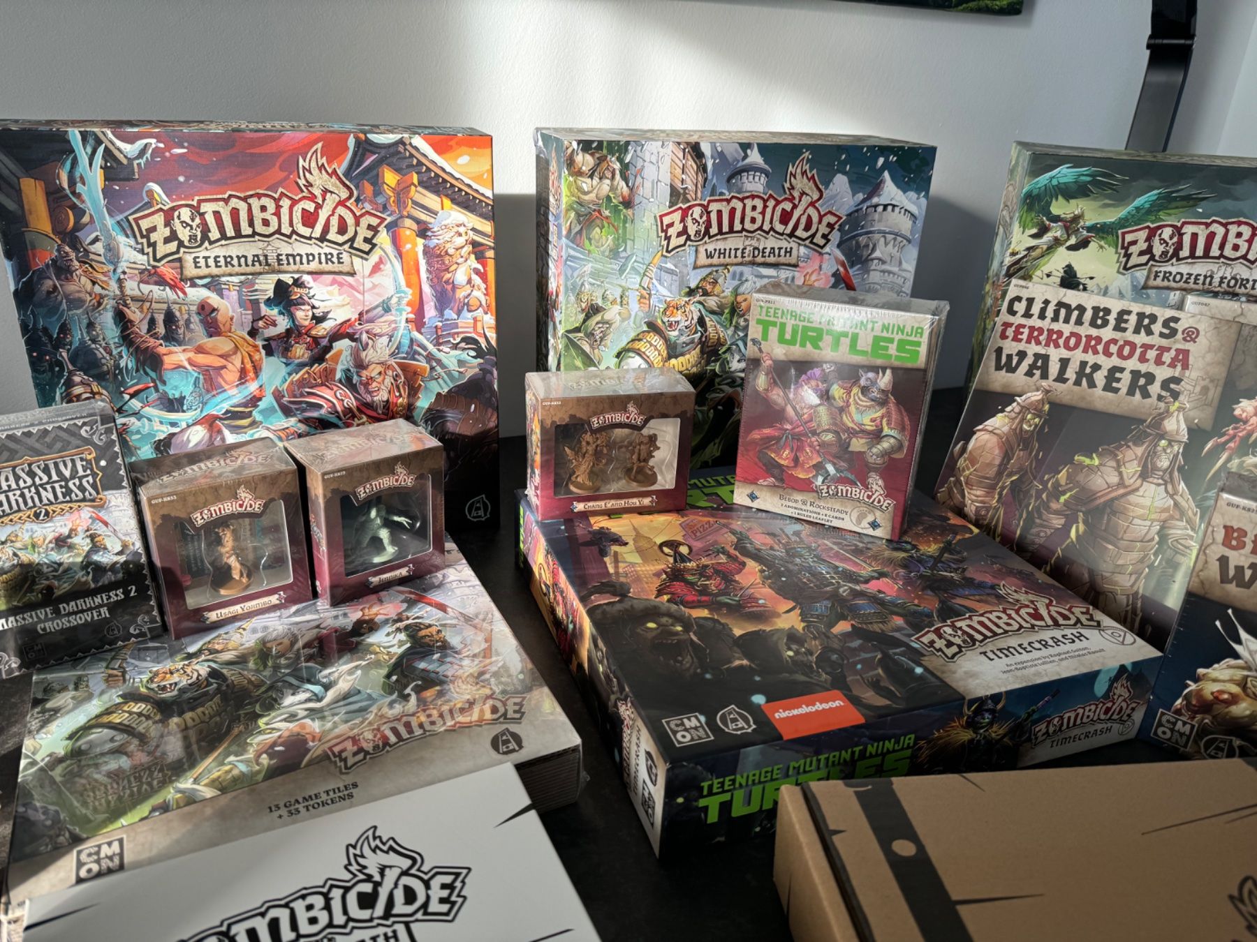 Zombicide White Death mit allen Erweiterungen (Gebraucht) in Winterthur für CHF 1100 – nur ...