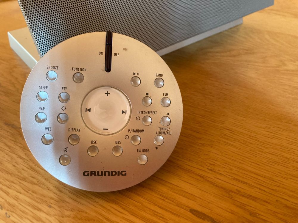 Grundig Ovation CD Player, CDS 7000 DEC, 2 x 6 W | Kaufen auf Ricardo