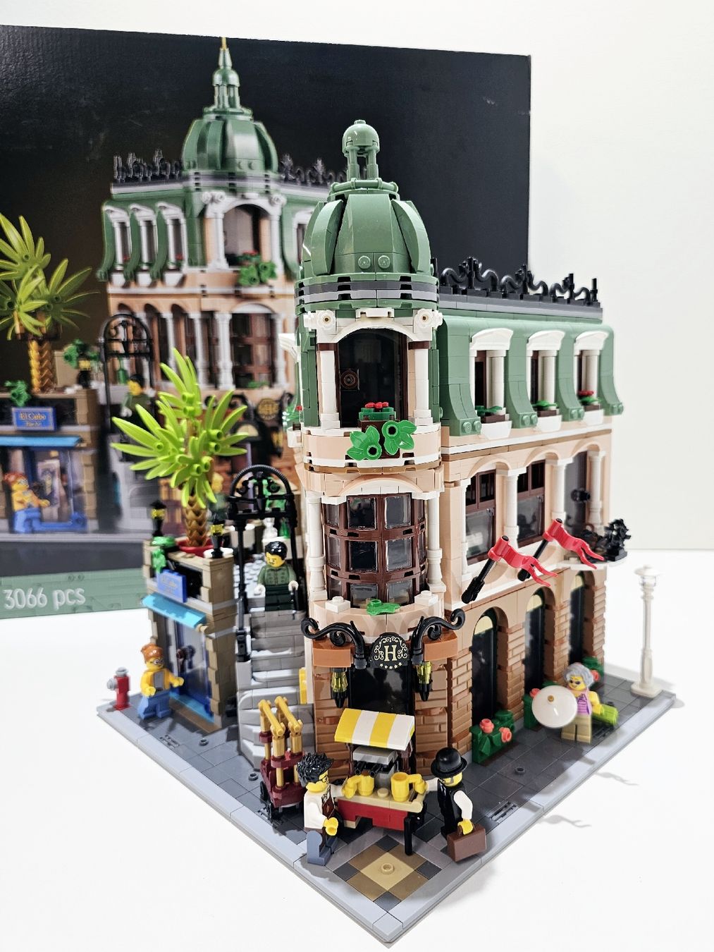 LEGO ICONS 10297 BOUTIQUE HOTEL 15 JAHRE MODULHÄUSER (Gebraucht) in ...