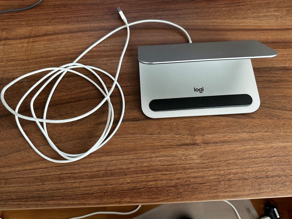 Logitech BASE Kabellose Ladestation für iPad Pro (Gebraucht) in Abtwil ...