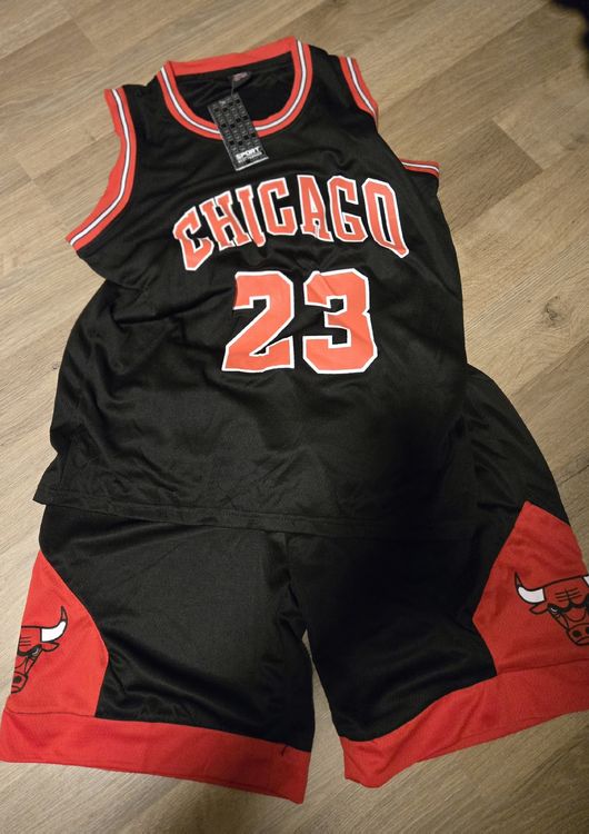 Chicago Bulls Set XL (Neu (gemäss Beschreibung)) in für CHF 12 – mit ...