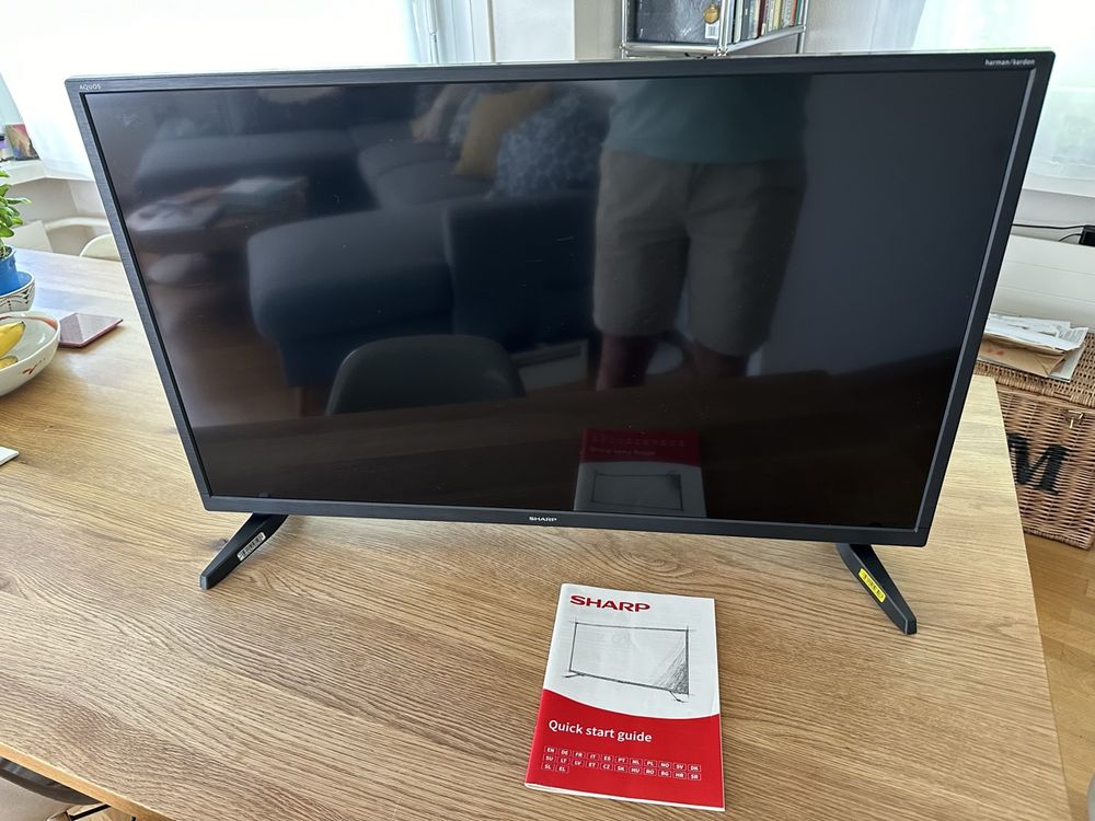 32" HD READY TV - Sharp (Neu (gemäss Beschreibung)) in Zürich für CHF 95 – nur Abholung auf ...