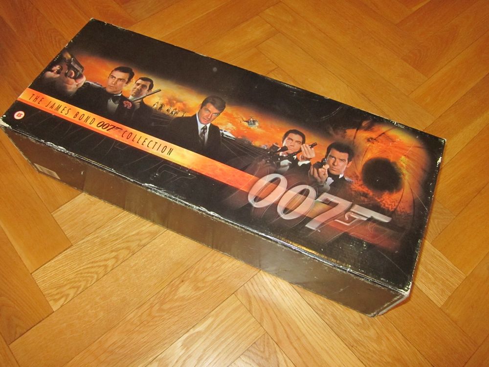James Bond Serie Sammlung VHS 007 (Gebraucht) in Basel für CHF 7 – mit Lieferung auf Ricardo kaufen