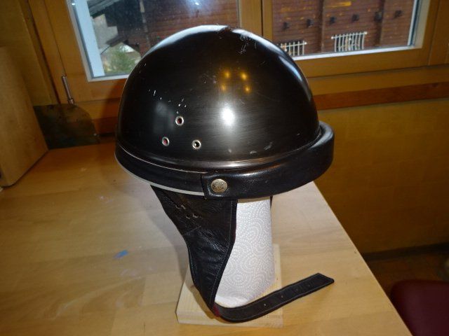 Alter Motorradhelm Nussschale 55 cm (Gebraucht) in für CHF 49 – mit ...