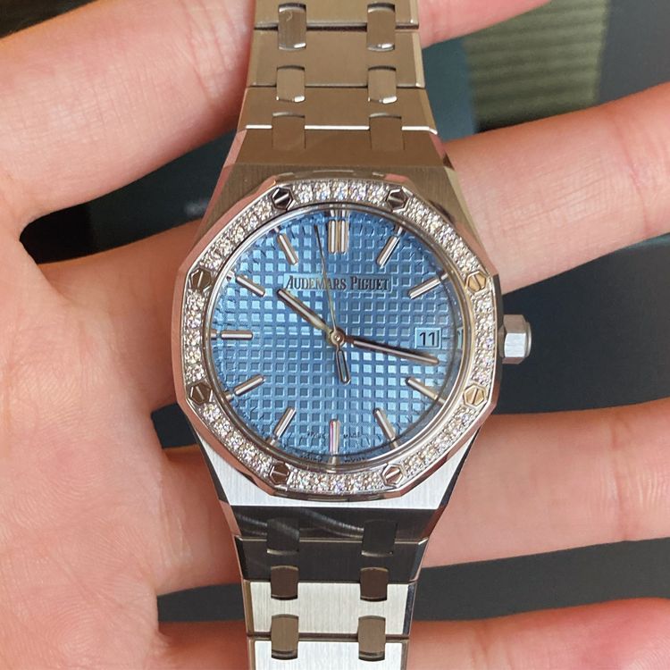 Audemars Piguet Royal Oak 34mm | Ice Blue Dial | Diamonds | Kaufen auf ...
