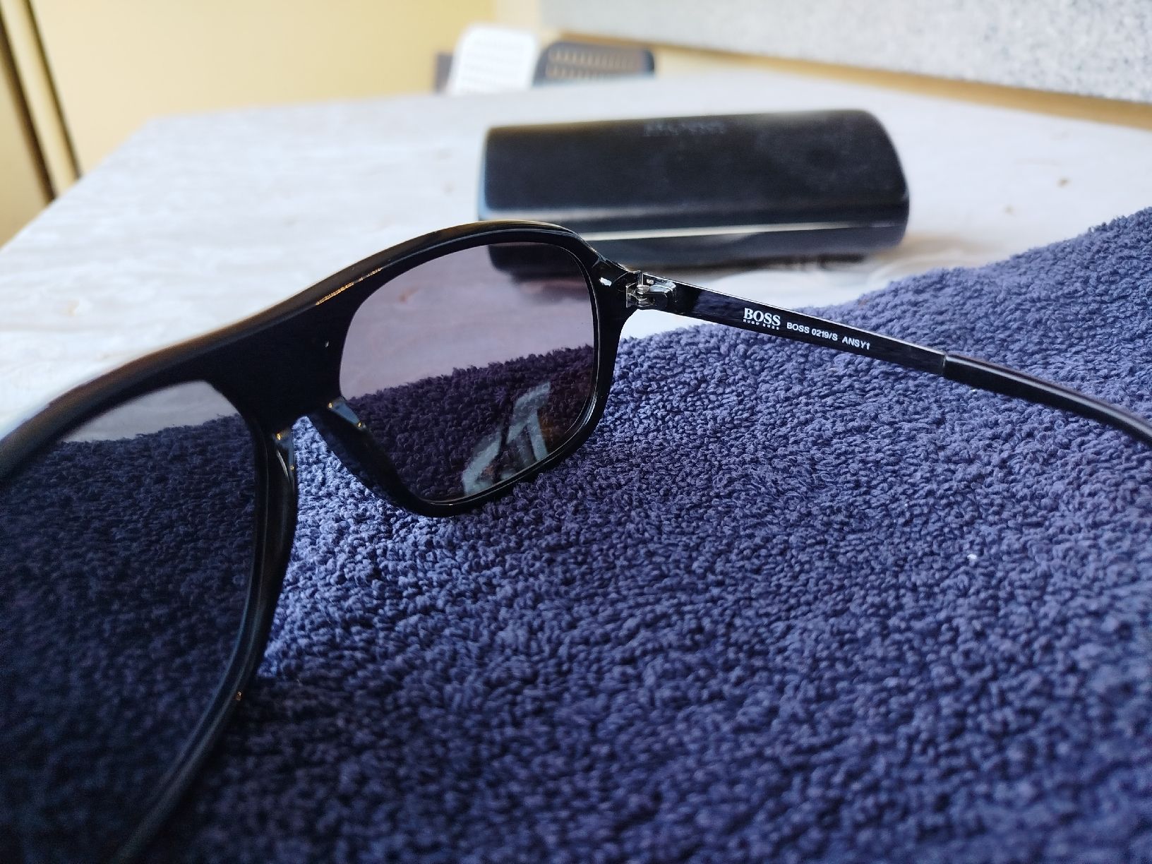 Hugo Boss Sonnenbrille – Original – mit Box (Gebraucht) in Thun für CHF ...