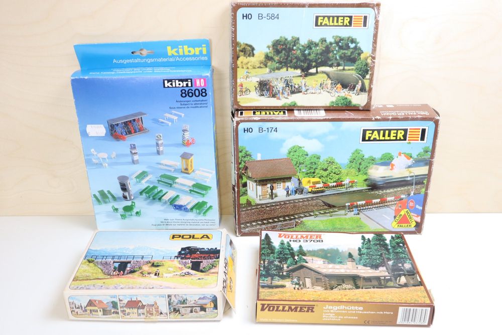 FALLER / Vollmer 5 x El. Bahnübergang & Bausätze - NP: 100.- (Gebraucht ...