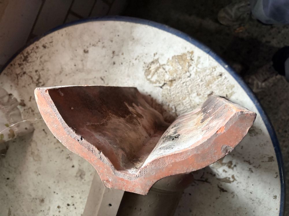 Gut erhaltene Dachziegel - Firstziegel, ca. 10 Stueck 🧱 (Gebraucht) in ...