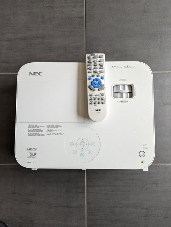 Beamer: Nec M403H DLP-FullHD (Gebraucht) in Niederhünigen für CHF 300 – mit Lieferung auf ...