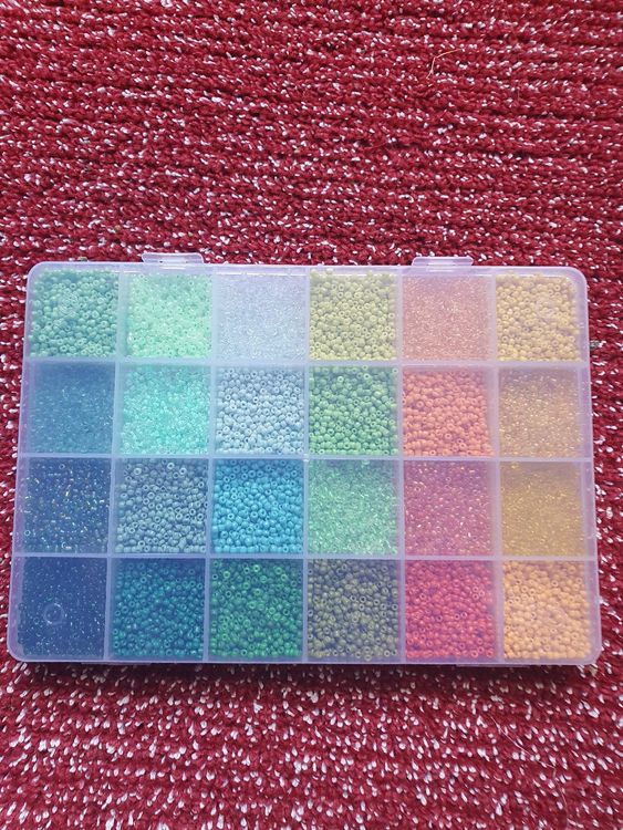 Rocailles Perlen 24 verschiedene Farben | Kaufen auf Ricardo