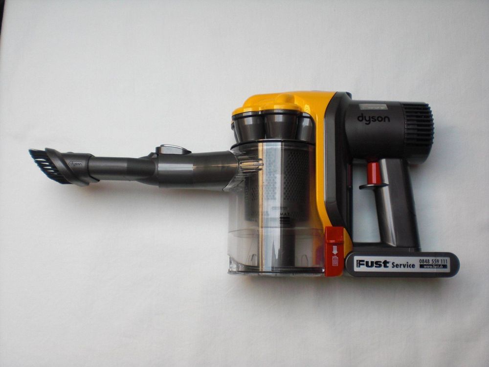 Dyson Handstaubsauger DC30 | Kaufen auf Ricardo