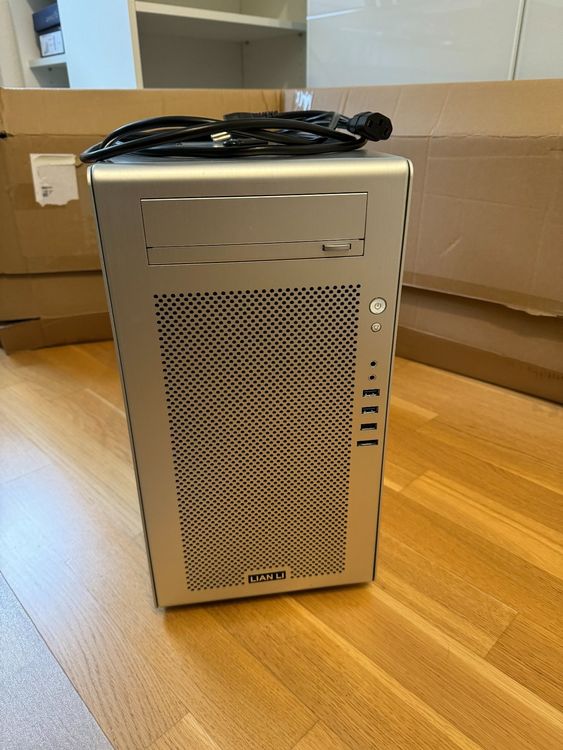 Desktop-PC (Midi-Tower) mit schickem Alugehäuse | Kaufen auf Ricardo