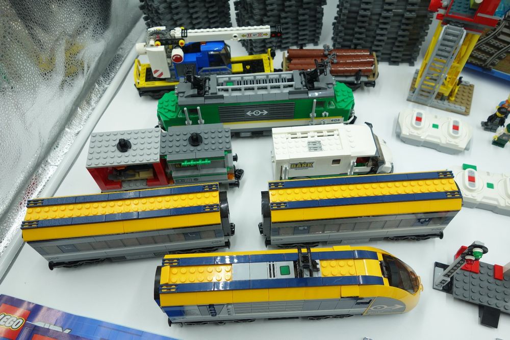 Lego City Zug Set (60198 + 60197), plus Schienen | Kaufen auf Ricardo