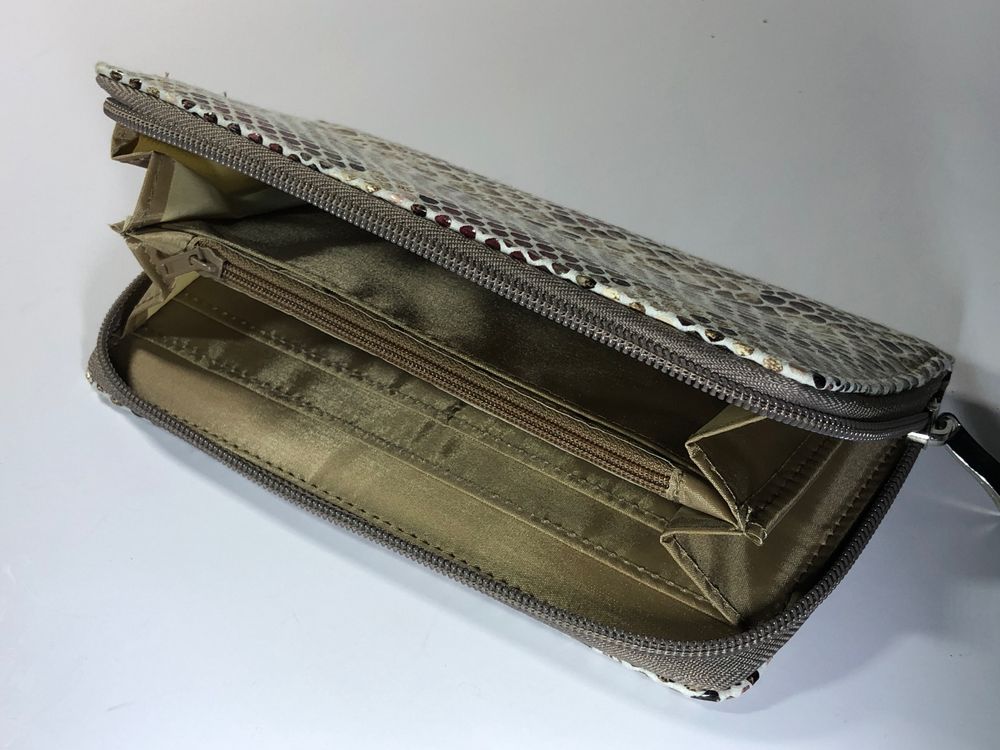 Schönes Portemonnaie mit Schlangenmuster, neu (Neu (gemäss Beschreibung ...