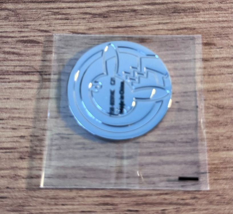 Pikachu Münze Metall Celebrations 25 Pin Ultra Premium (Neu und ...