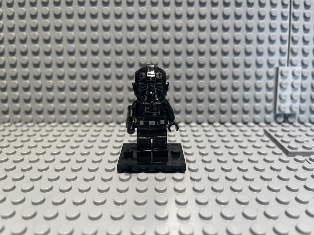 Lego Star Wars Imperial TIE Fighter/Striker Pilot sw0788 (Gebraucht) in ...