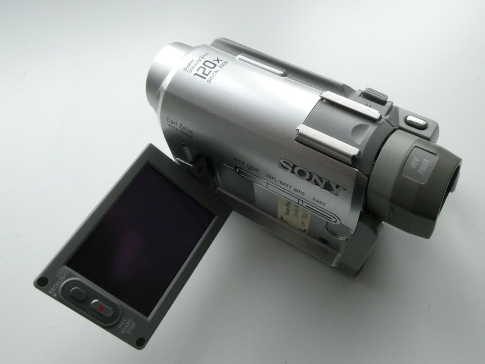 SONY Handicam DCR-HC 18E PAL (Gebraucht) in Oftringen für CHF 58 – mit Lieferung auf Ricardo kaufen